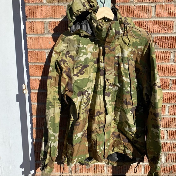 Jackets & Coats | Usgi Ecwcs Multicam Gen Iii Level 6 Extreme Coldwet ...